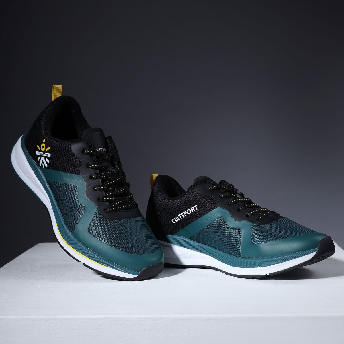 Buy cult Speedster Women Running Shoes - Black/ Dark Teal Online in ...