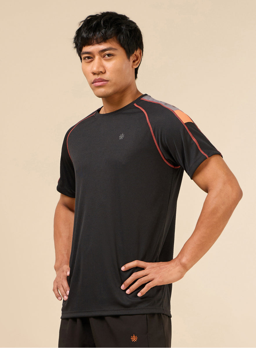 Men's All Format Black High Performance T-shirt – Curefit Healthcare ...