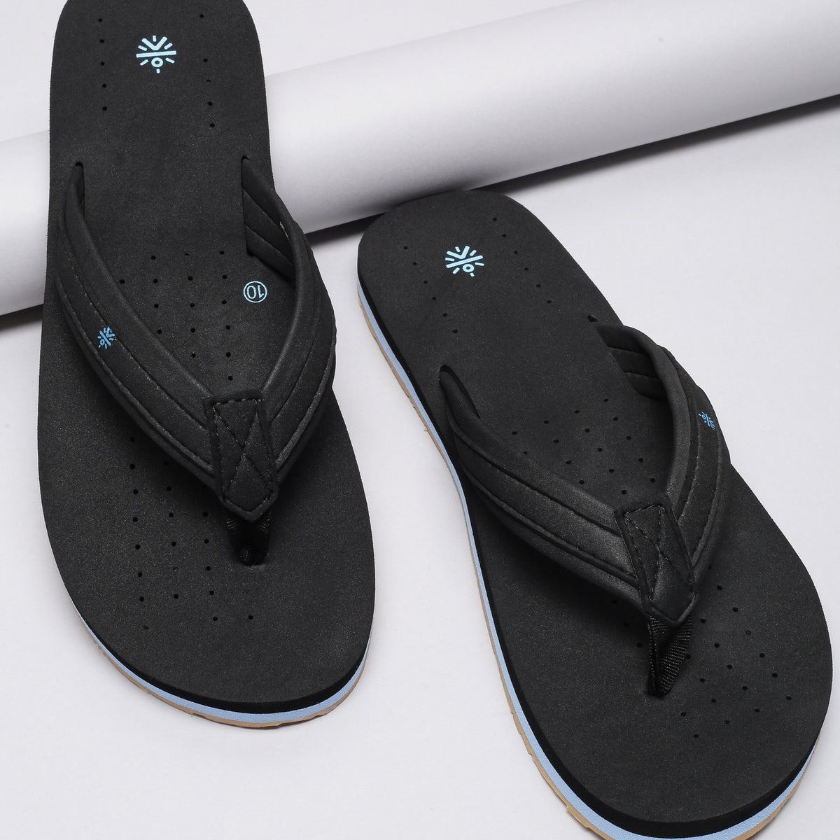 Buy cult Men's Breez Flip Flops - Black Online in India | Cult Store